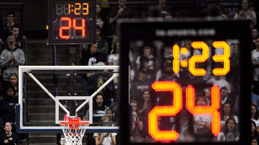 ¿Cuánto dura un partido de baloncesto? | Novibet Blog